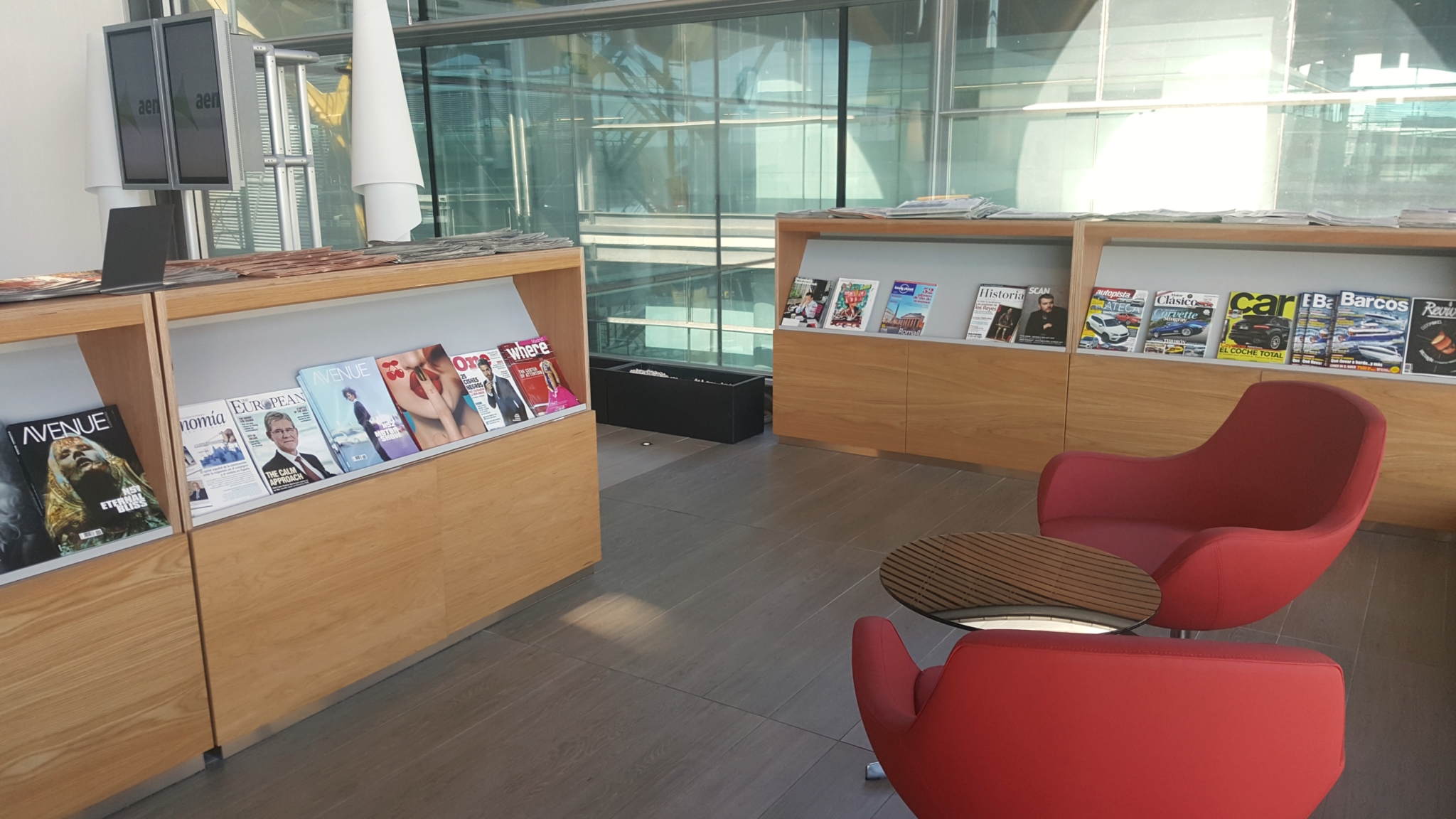 Sala VIP Neptuno en la Terminal 4S en el Aeropuerto de Madrid - Barajas ...